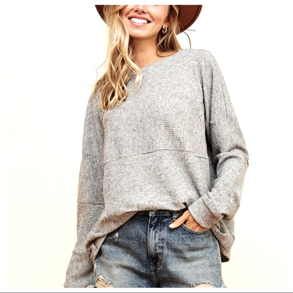 ShopEvelynne | Tops | 8 Two Tone Stripe Pattern Block Long Sleeves Top ...